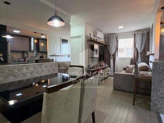 Apartamento com 2 dormitórios à venda, 52 m² por R$ 299.000,00 Jardim Alvorada Maringá/PR