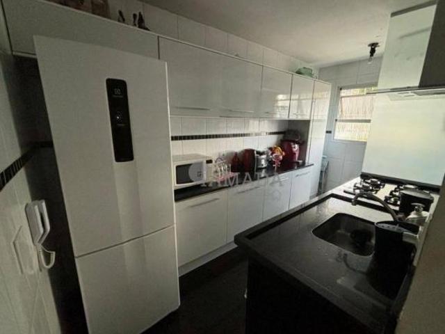 Apartamento com 2 dormitórios à venda, 52 m² por R$ 320.000,00 Sítio Pinheirinho São Paulo/SP