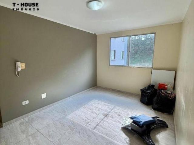 Apartamento com 2 dormitórios à venda, 53 m² por R$ 240.000,00 Santa Terezinha São Bernardo do C