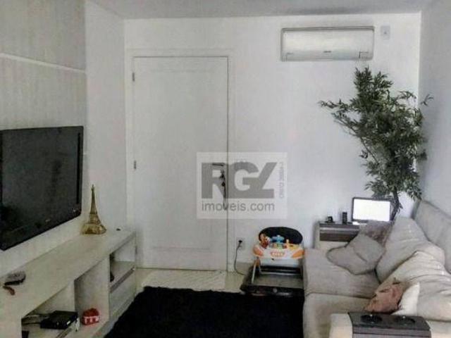 Apartamento com 2 dormitórios à venda, 64 m² por R$ 650.000,00 Marapé Santos/SP
