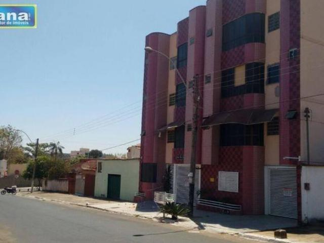 Apartamento com 2 dormitórios à venda, 65 m² por R$ 160.000,00 Nova Vila Caldas Novas/GO