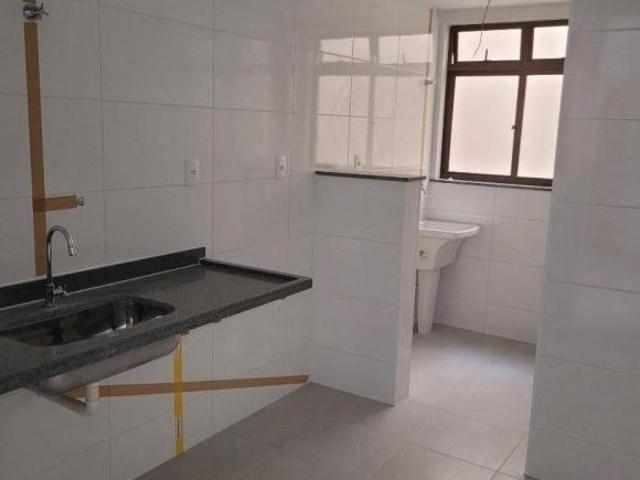 Apartamento com 2 dormitórios à venda, 65 m² por R$ 226.000 Santa Helena Juiz de Fora/MG
