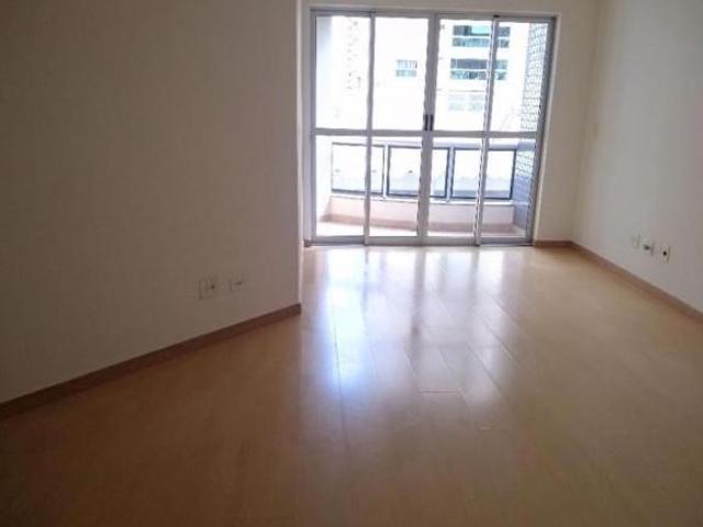 Apartamento com 2 dormitórios à venda, 65 m² por R$ 360.000,00 Centro Londrina/PR