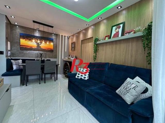 Apartamento com 2 dormitórios à venda, 65 m² por R$ 750.000,00 Macuco Santos/SP