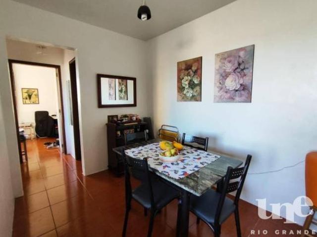 Apartamento com 2 dormitórios à venda, 67 m² por R$ 175.000,00 Vila Junção Rio Grande/RS