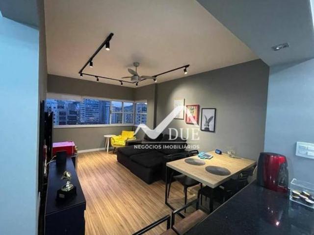 Apartamento com 2 dormitórios à venda, 67 m² por R$ 520.000,00 Boqueirão Santos/SP