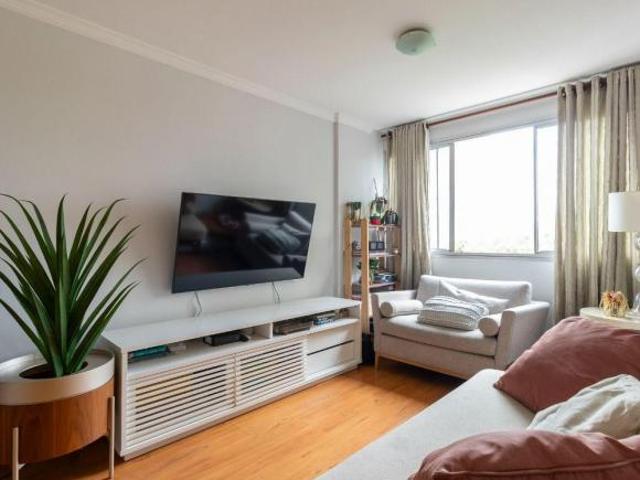 Apartamento com 2 dormitórios à venda, 67 m² por R 640.000,00 Vila Olímpia São Paulo/SP