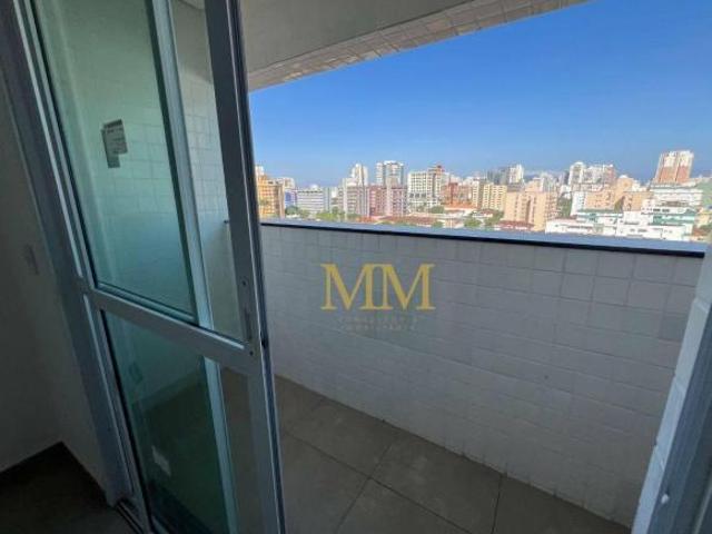 Apartamento com 2 dormitórios à venda, 68 m² por R$ 566.000,00 Campo Grande Santos/SP