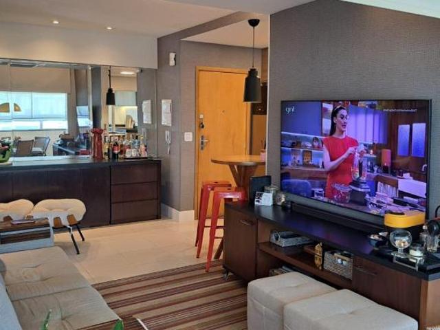 Apartamento com 2 dormitórios à venda, 68 m² por R$ 690.000,00 Macuco Santos/SP