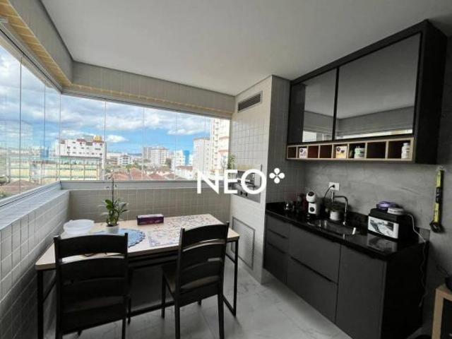 Apartamento com 2 dormitórios à venda, 69 m² por R$ 950.000,00 Boqueirão Santos/SP