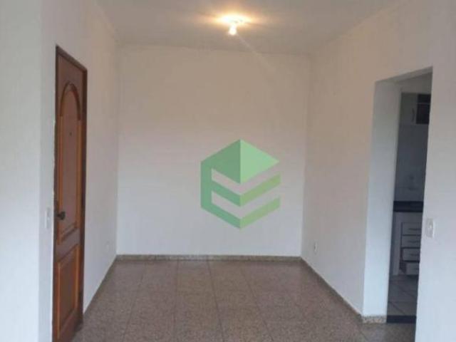 Apartamento com 2 dormitórios à venda, 60 m² por R$ 308.000,00 Santa Terezinha São Bernardo do C