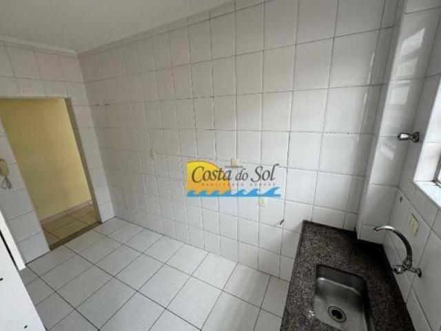 Apartamento com 2 dormitórios à venda, 60 m² por R$ 325.000 Campo Grande Santos/SP