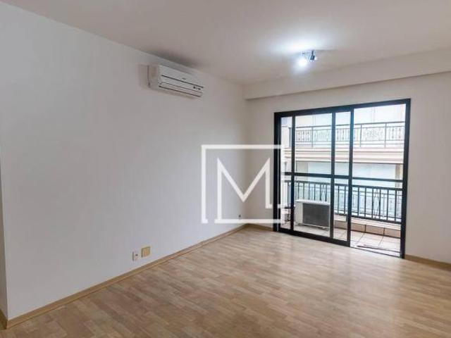 Apartamento com 2 dormitórios à venda, 60 m² por R$ 950.000,00 Vila Olímpia