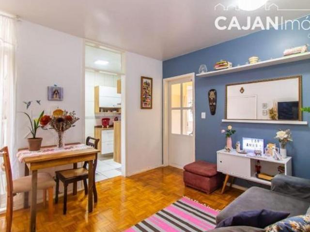 Apartamento com 2 dormitórios à venda, 61 m² por R$ 360.000,00 Rio Branco Porto Alegre/RS