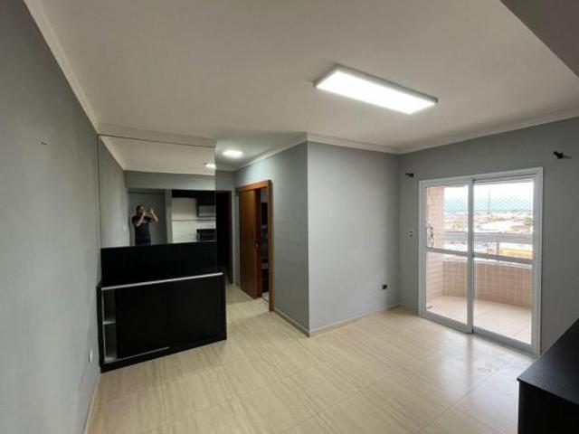 Apartamento com 2 dormitórios à venda, 61 m² por R$ 435.000,00 Vila Assunção Praia Grande/SP