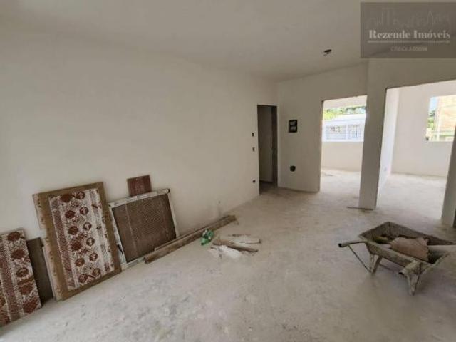 Apartamento com 2 dormitórios à venda, 62 m² por R$ 250.000,00 Lamenha Grande Almirante Tamandar