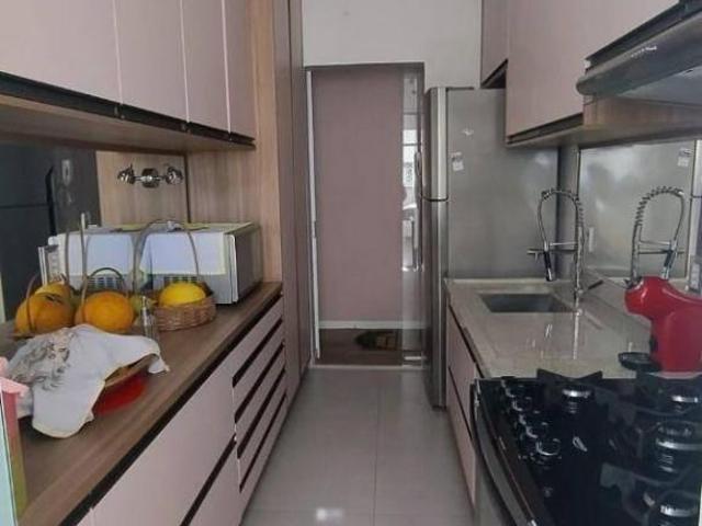 Apartamento com 2 dormitórios à venda, 62 m² por R$ 350.000,00 Cocaia Guarulhos/SP