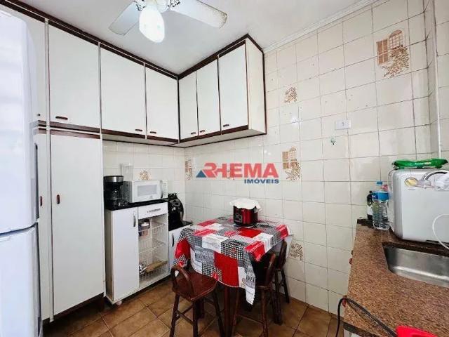 Apartamento com 2 dormitórios à venda, 62 m² por R$ 390.000,00 Campo Grande Santos/SP