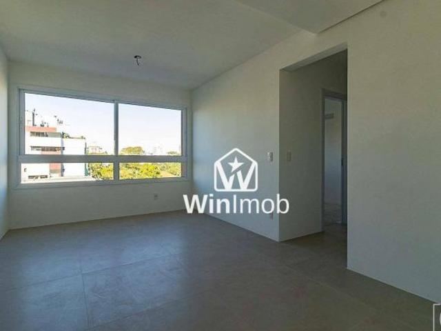 Apartamento com 2 dormitórios à venda, 62 m² por R$ 806.000,00 Passo d&apos Areia Porto Alegre/RS