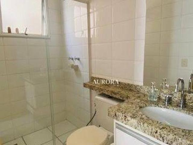 Apartamento com 2 dormitórios à venda, 74 m² por R$ 700.000,00 Residencial do Lago Londrina/PR
