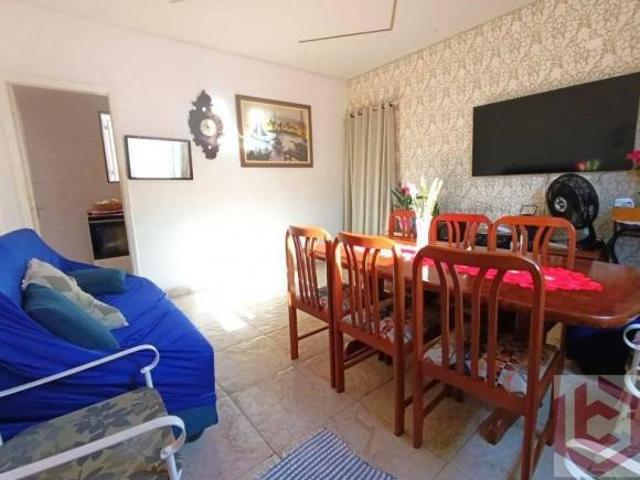 Apartamento com 2 dormitórios à venda, 75 m² por R$ 380.000 Embaré Santos/SP