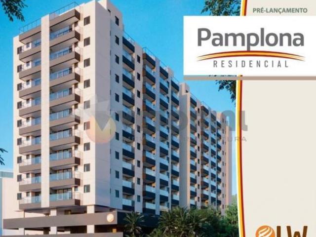 Apartamento com 2 dormitórios à venda, 77 m² por R$ 580.000,00 Prainha Caraguatatuba/SP