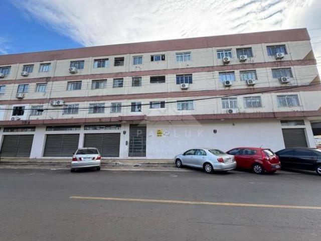 Apartamento com 2 dormitórios à venda, 78 m² por R$ 330.000,00 Edifício Irala Foz do Iguaçu/PR