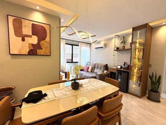 Apartamento com 2 dormitórios à venda, 78 m² por R$ 690.000,00 Campo Grande Santos/SP