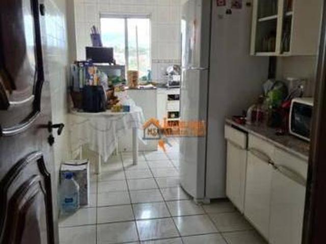 Apartamento com 2 dormitórios à venda, 70 m² por R$ 260.000,00 Cocaia Guarulhos/SP