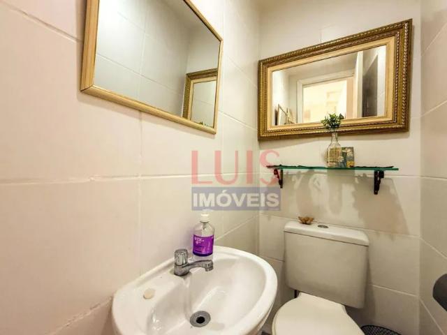 Apartamento com 2 dormitórios à venda, 70 m² por R$ 750.000 Praia de Piratininga, Nit