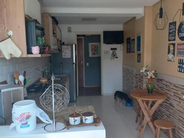 LINDO E AMPLO APTO FRENTE NORTE COM MUITO SOL E VISTA 2 DORM. E BOX ESCRITURADO