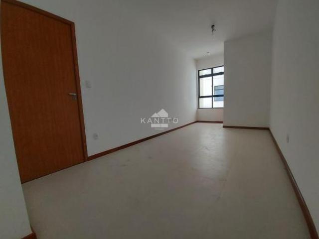 Apartamento com 2 dormitórios à venda, 72 m² por R$ 305.000,00 Vivendas da Ser