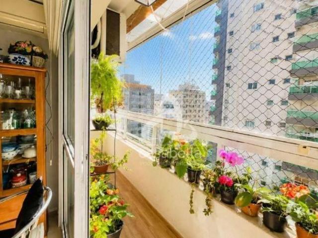 Apartamento com 2 dormitórios à venda, 72 m² por R$ 640.000,00 José Menino Santos/SP