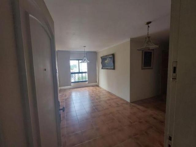 Apartamento com 2 dormitórios à venda, 72 m² por R$ 700.000,00 Br