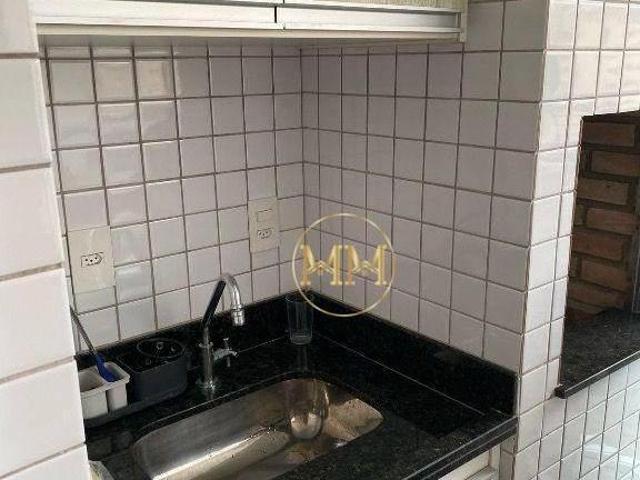 Apartamento com 2 dormitórios à venda, 72 m² por R$ 749.000,00 Embaré Santos/SP