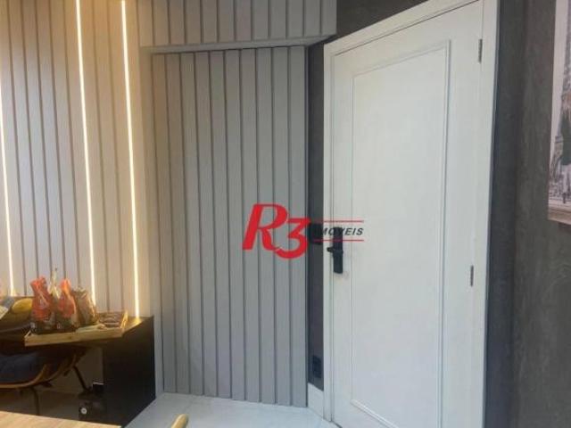 Apartamento com 2 dormitórios à venda, 85 m² por R$ 960.000,00 Marapé Santos/SP