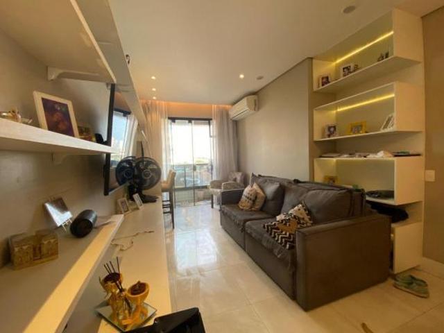 Apartamento com 2 dormitórios à venda, 88 m² por R$ 630.000,00 Embaré Santos/SP