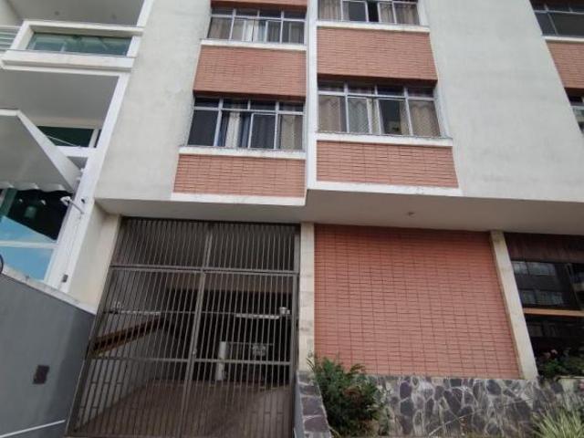 Apartamento com 2 dormitórios à venda, 80 m² por R$ 330.000,00 Santa Helena Juiz de Fora/MG