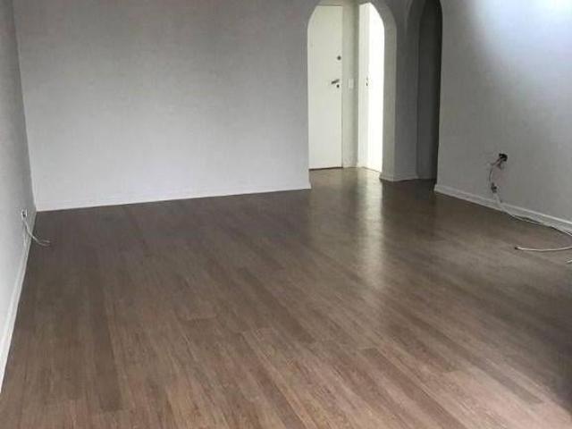 Apartamento com 2 dormitórios à venda, 80 m² por R$ 700.000,00 Moema São Paulo/SP
