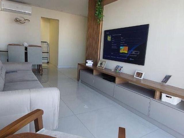 Apartamento com 2 dormitórios à venda, 82 m² por R$ 825.000,00 Marapé Santos/SP