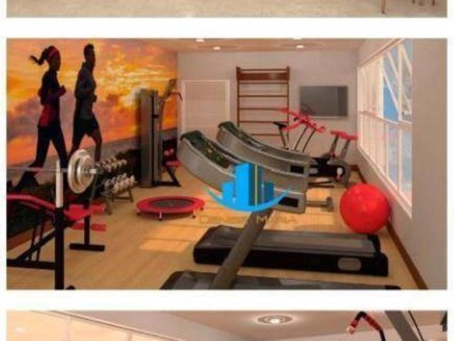 Apartamento com 2 dormitórios à venda, 94 m² por R$ 720.000,00 Embaré Santos/SP
