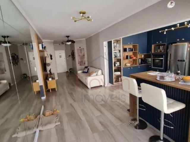 Apartamento com 2 dormitórios à venda, 97 m² por R$ 850.000,00 Ponta da Praia Santos/SP