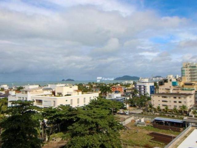 Apartamento à venda na Praia da Enseada em Guarujá
