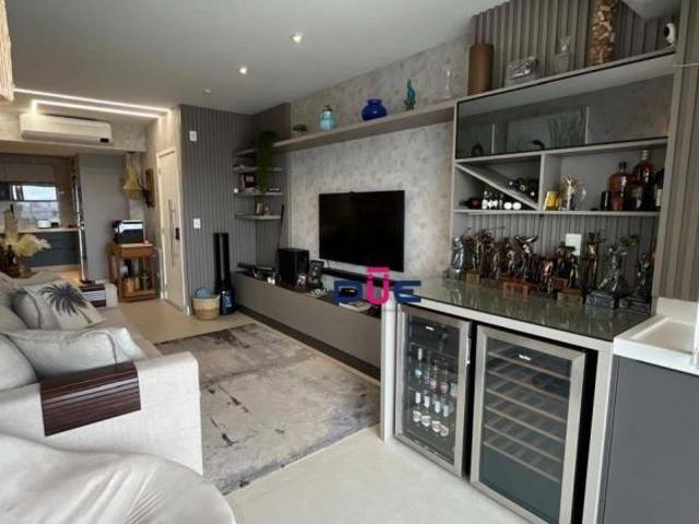 Apartamento com 2 dormitórios à venda, 92 m² por R$ 2.500.000,00 Boqueirão Santos/SP