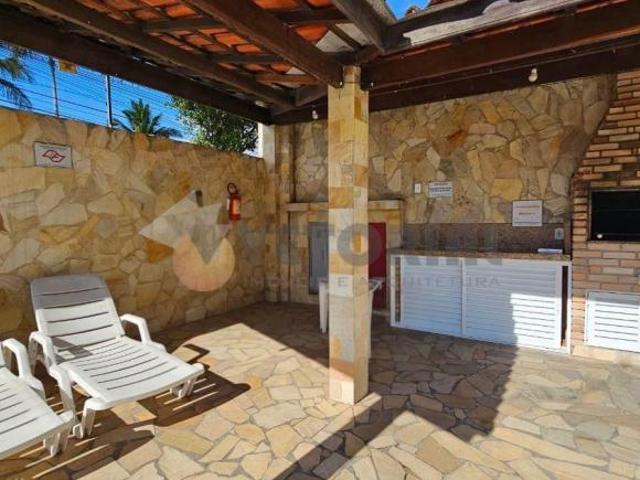Apartamento com 2 dormitorios a 50 metros da areia da praia do Indaia em Caraguatatuba SP