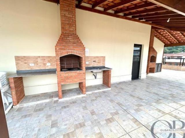APARTAMENTO COM 2 DORMITÓRIOS APENAS 150 METROS DO MAR NA PRAIA GRANDE