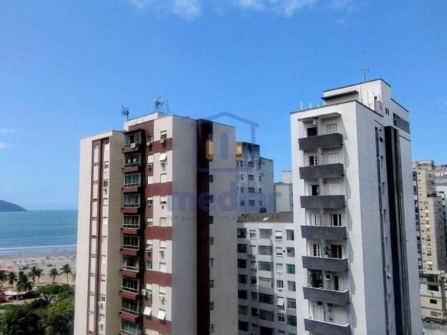 Apartamento com 2 dormitórios com 115 m área útil, prédio de frente para a Praia de Itararé !