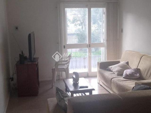 Apartamento com 2 dormitórios com dep. garagem no Bairro Jardim Salso
