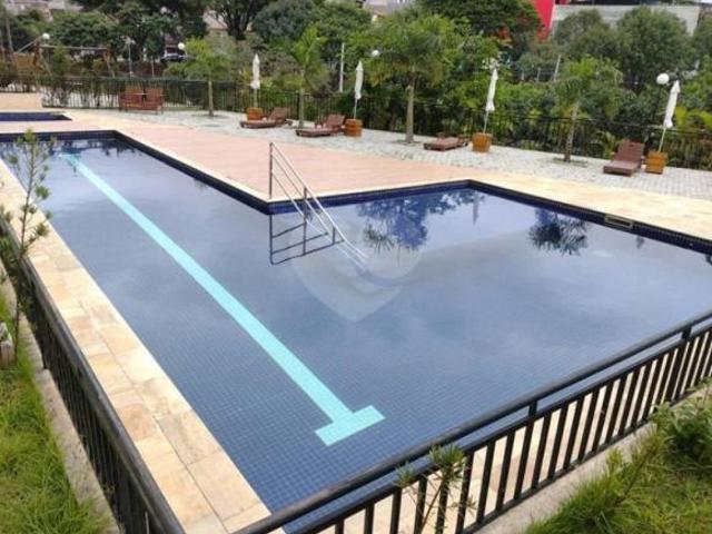Apartamento com 2 dormitórios com vaga de garagem coberta e livre Jardim Imper