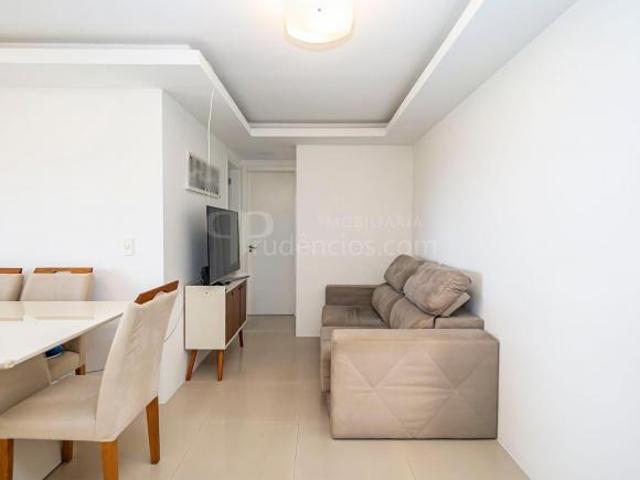 Apartamento com 2 dormitórios, Condomínio Grand Chateau, Pinhais PR